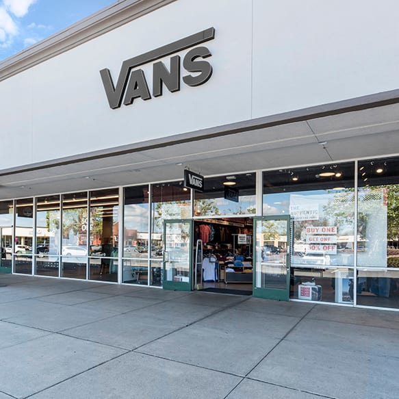 VANS STORE - GILROY in Gilroy, CA, 95020