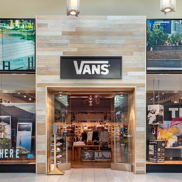 VANS STORE - FRESNO in Fresno, CA, 93710