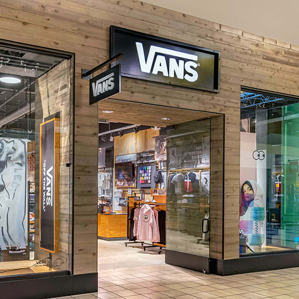 VANS STORE - ALDERWOOD MALL in Lynnwood, WA, 98037