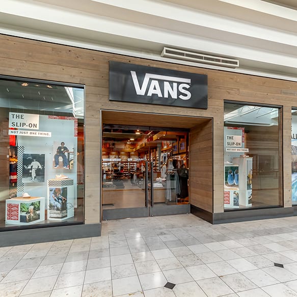 VANS STORE - WOODLAND HILLS MALL in Tulsa, OK, 74133