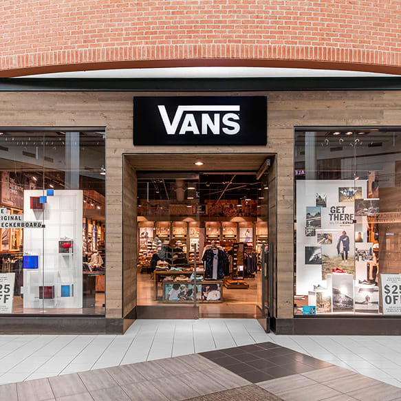 VANS STORE - WOLFCHASE GALLERIA in Memphis, TN, 38133