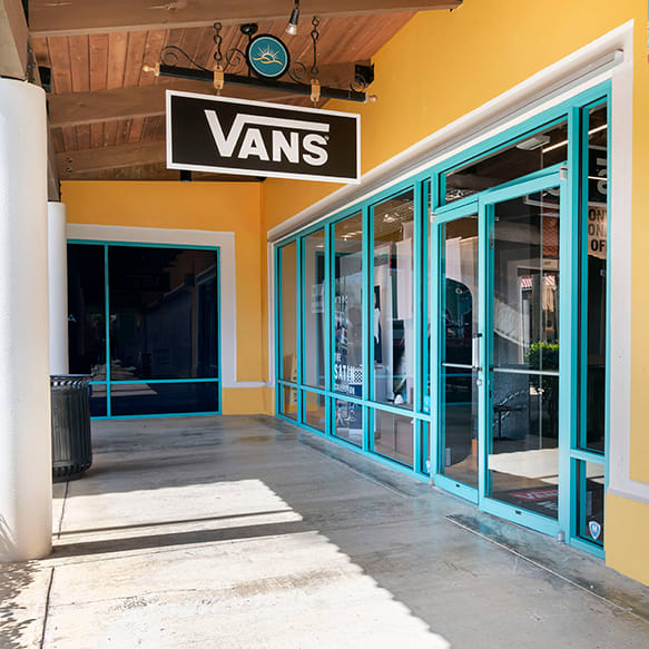 VANS STORE - BARCELONETA in Barceloneta, PR, 00617