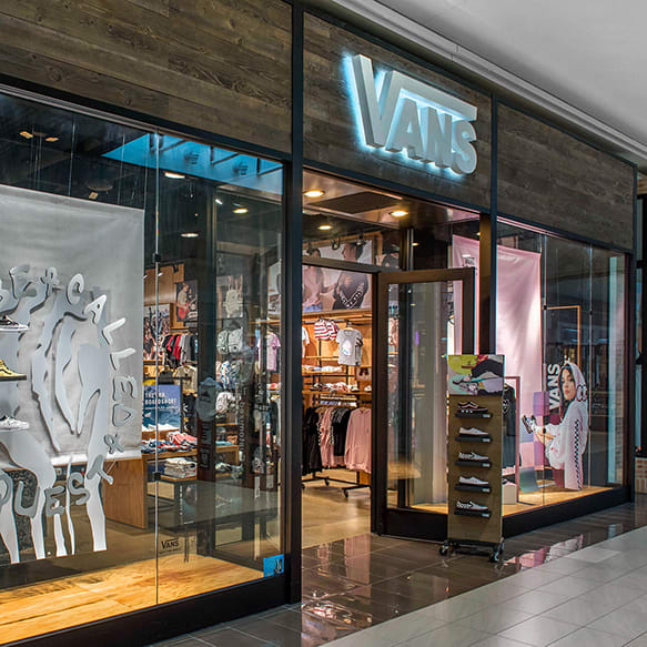 VANS STORE - UNIVERSITY PARK in Mishawaka, IN, 46545