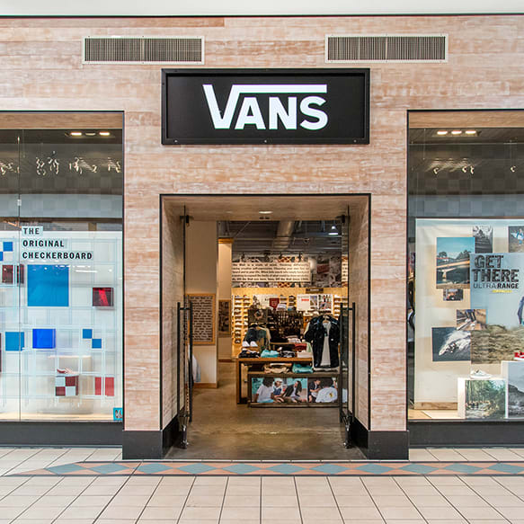 VANS STORE - LAKEWOOD in Lakewood, CA, 90712