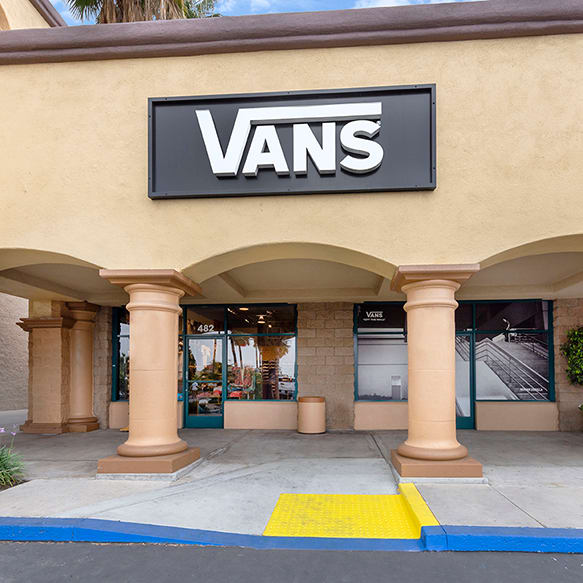 VANS STORE - REDLANDS in Redlands, CA, 92374
