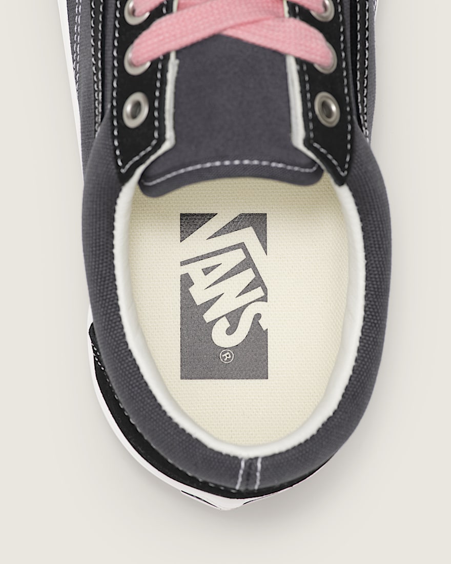 Shop Black Shoes – Bold, Versatile & Timeless | Vans