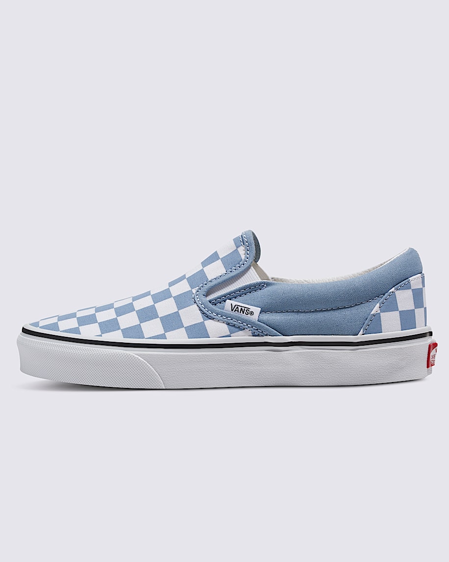 Classic Slip-On Checkerboard Shoe en Dusty Blue / White | Vans CA