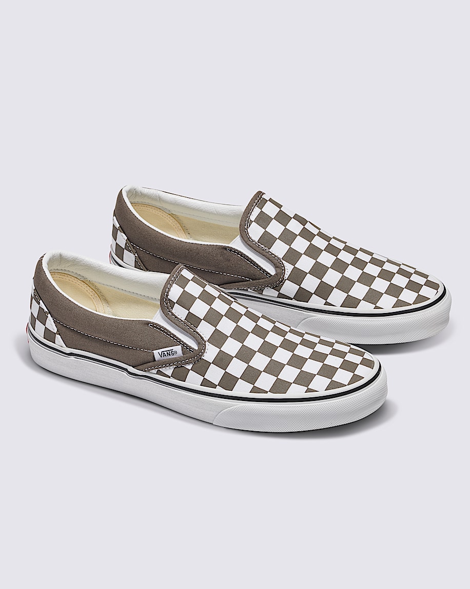 Classic Slip-On Checkerboard Shoe in Bungee Cord Brown / White | Vans