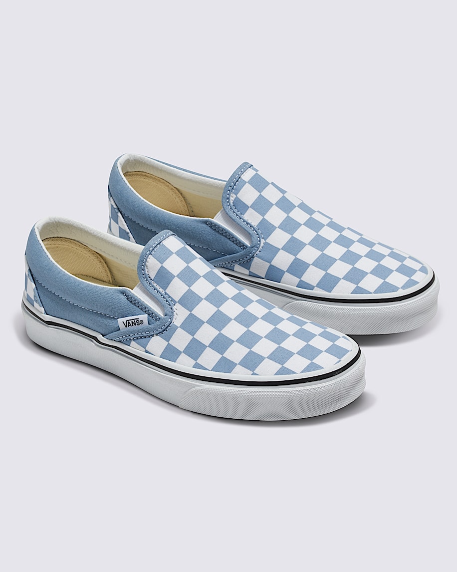 Classic Slip-On Checkerboard Shoe en Dusty Blue / White | Vans CA