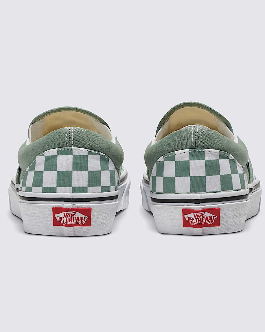 Classic Slip-On Checkerboard Shoe en Iceberg Grey Green / White | Vans CA