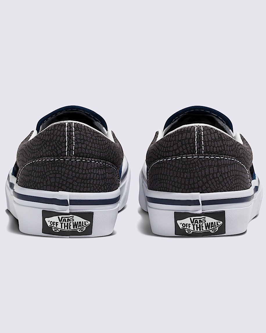 Kids Classic Slip-On Glow Shoe in Dark Blue / Grey| Vans US