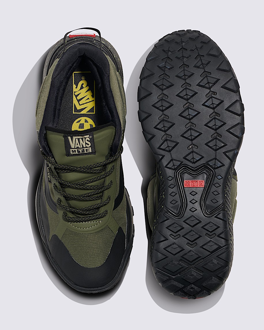 MTE Crosspath Mid Shoe in Olive Green | Vans
