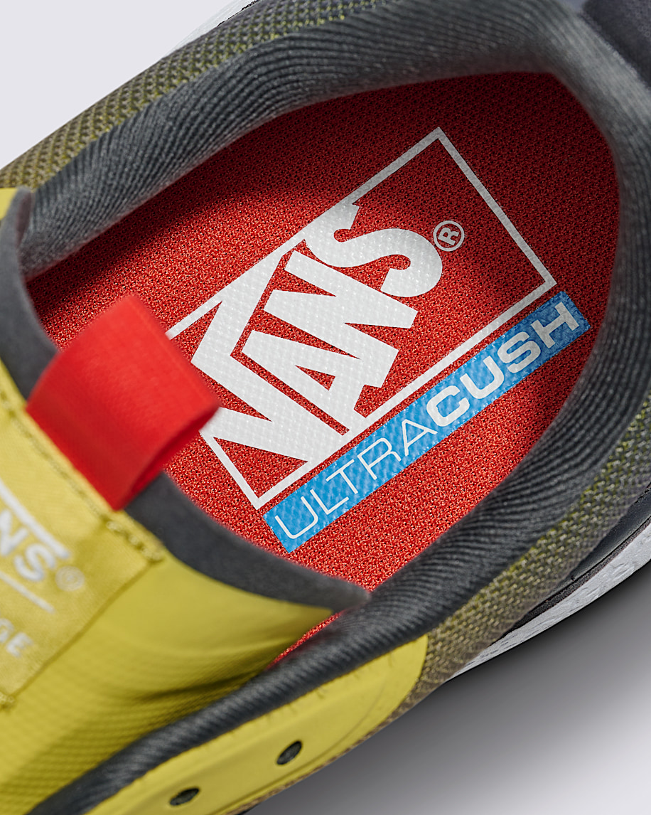 MTE UltraRange EXO Shoe in Sulphur Yellow / Grey | Vans