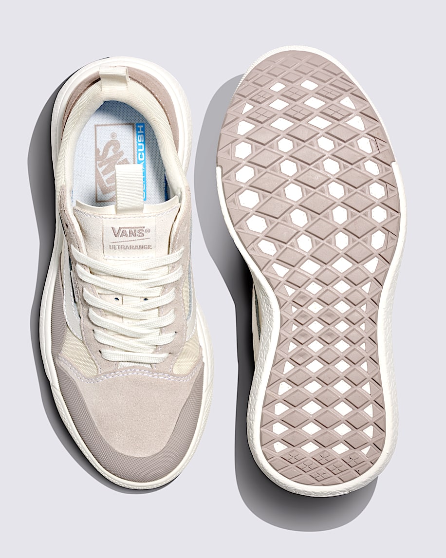 UltraRange EXO Suede Shoe en Silver Grey / Star White | Vans CA