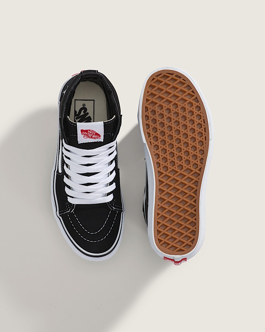Big Kids Sk8-Hi Shoe in Black / White | Vans