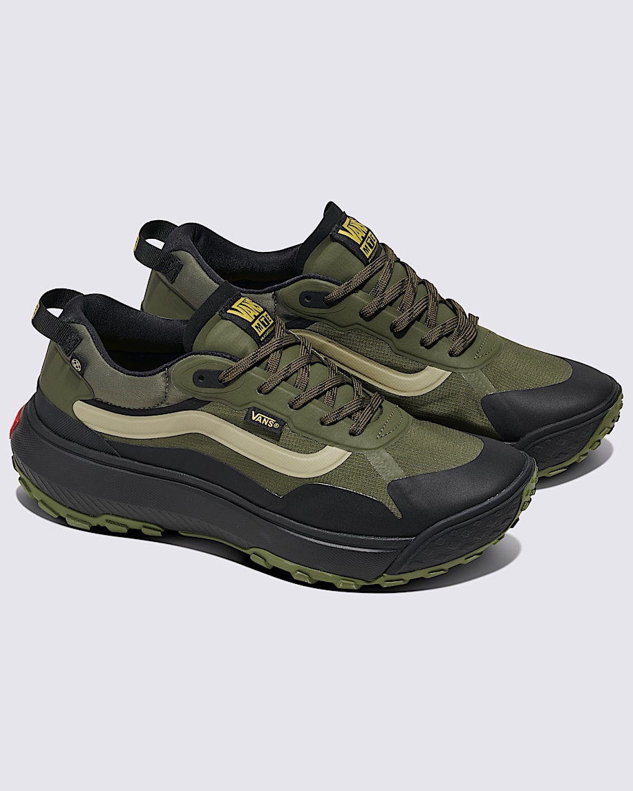 MTE Crosspath Shoe in Olive Green / Black | Vans