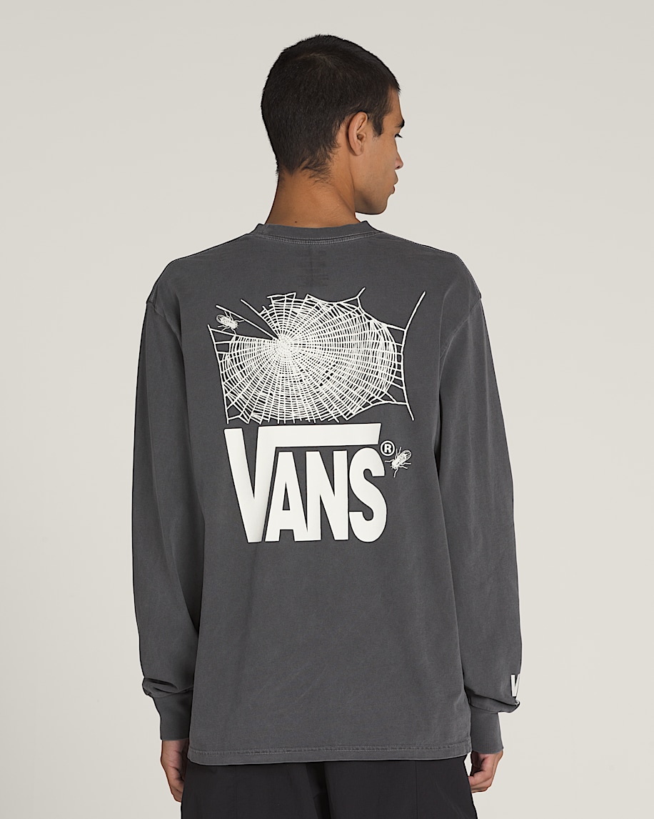 MTE Fly In The Web Long Sleeve T-Shirt in Faded Black | Vans