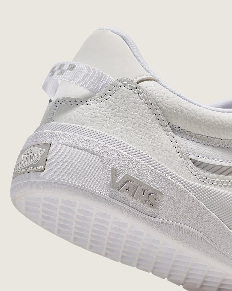 Skate 2 Wayvee Shoe in White | Vans Canada