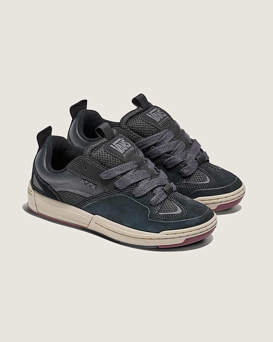 Skate Mixxa Shoe in Black | Vans